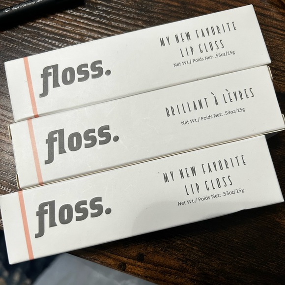 floss. | Makeup | New Floss Lipgloss In Yul | Poshmark